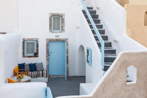 Black Rock Traditional Rooms - Santorini