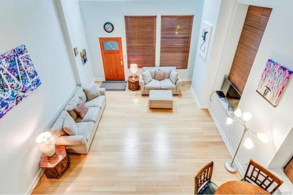 Full Loft Apartment Near Omni Hotel - Branford, CT