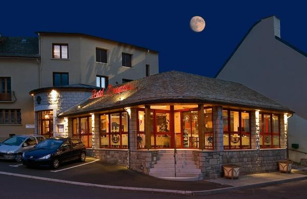 Hôtel Restaurant Prunières - Saint-Chély-d'Apcher