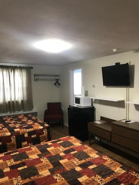 Evergreen Motel - Oswego, NY