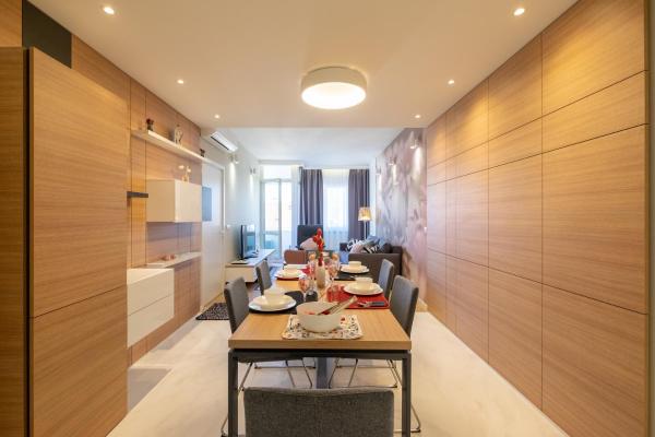 Vitosha Blvd Luxury 2-bedroom, 2-bathroom With Balcony - Sofia