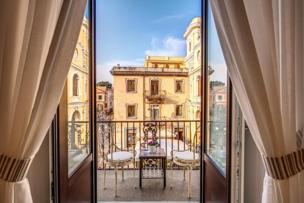 Sorrento Square Suites - Sorrento