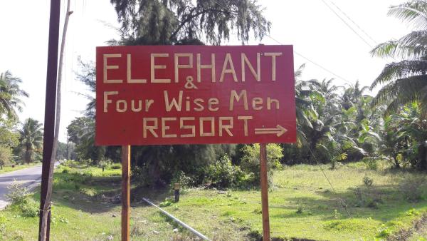 Elephant And Four Wise Men Resort - Swaraj Dweep