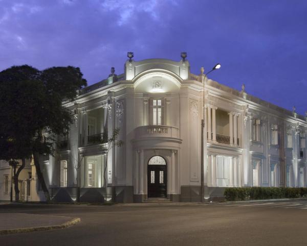 Hotel B - Lima