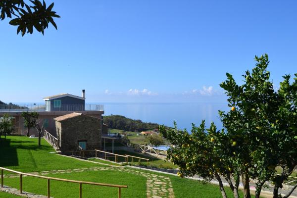 Borgo Rosso Di Sera Resort - Paola