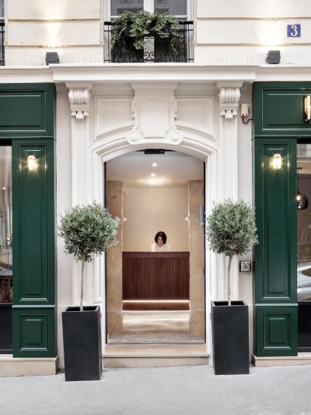 New Hotel Le Voltaire - Champigny-sur-Marne