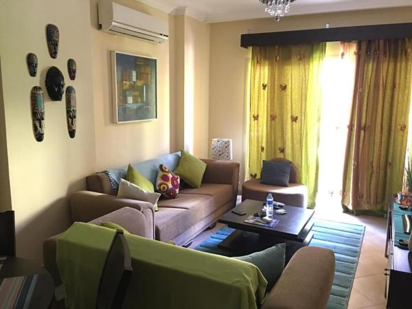 Pool View Apartment At British Resort - Unit 02 - Hurghada