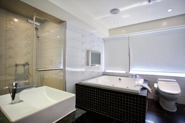 7 Min Mrt | Standard Double Room - Taipei