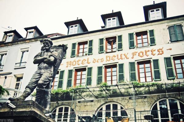 Logis Hôtel Des Deux Forts - Poligny