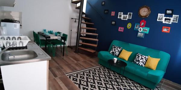 Home Away From Home With Private Parking - Novi Sad