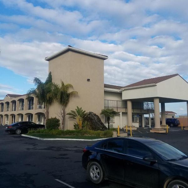 Surestay Hotel By Best Western Hollister - Hollister, CA
