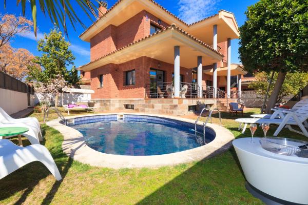 Villa Wine Experience Salou Center - Spa & Wine - Salou