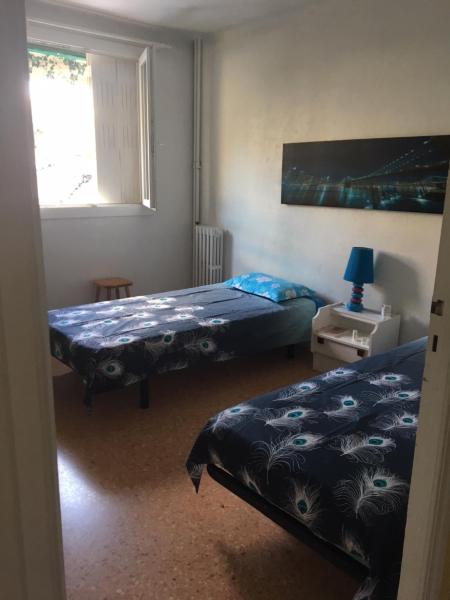 Lisa V Apart - Grasse