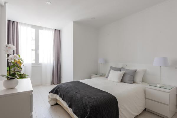 Light-filled, Fully Renovated Apt Near Belém, By Timecooler - Ajuda