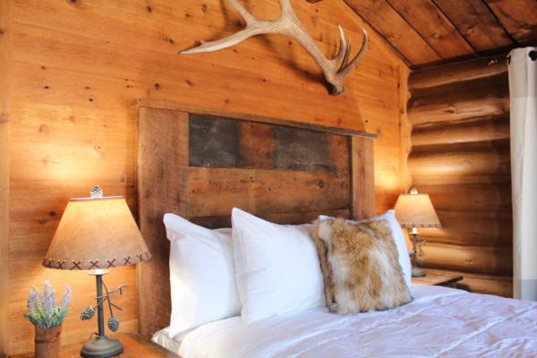 Elkhorn Cabins And Inn - West Yellowstone, MT