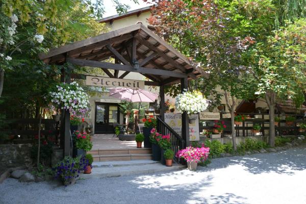 Hotel & Restaurant Le Chalvet - Lac de Serre-Ponçon