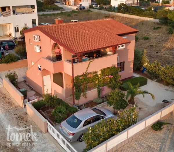 Tomek Apartment - Vir
