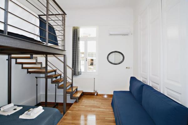 Neoclassical House With Unique Athenian Yard (Nearby Metro Station) - Euböa