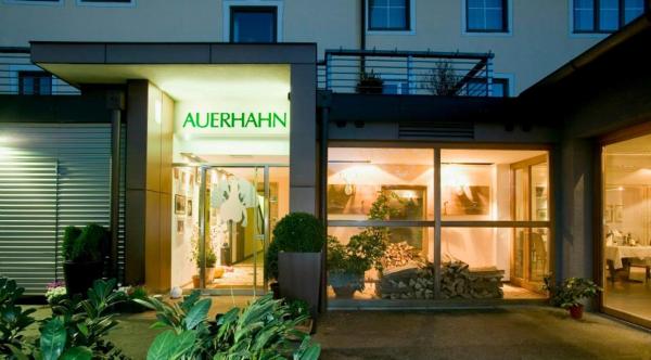 Hotel Restaurant Auerhahn - Salzburg