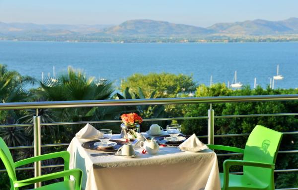 Stirling Manor Boutique Guest House - Hartbeespoort