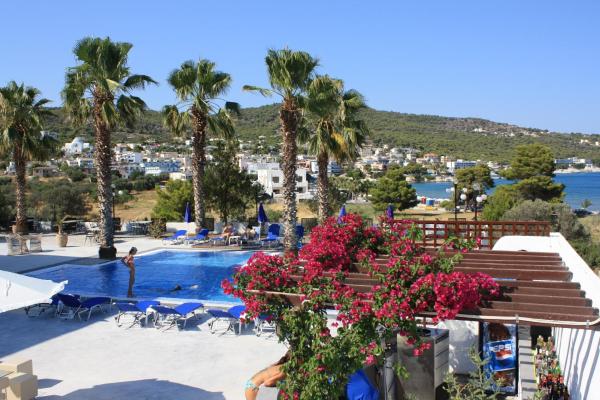 Hotel Blue Fountain - Эгина