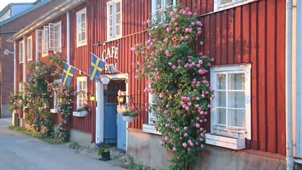 Garvaregården Hotel , B&b Och Café - Askersund