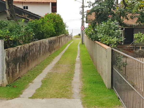 Casa 3 Quartos Bombinhas Lado Mar Ou Ap De 2 Quartos - Bombinhas