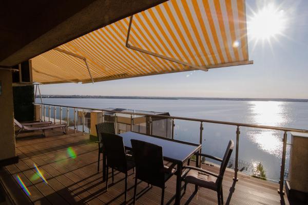 Sea Gem Mamaia - 200m To Beach, Xl Terrace, And Beautiful Views - Constanța