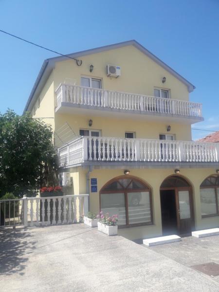 Mario Apartment - Sukošan