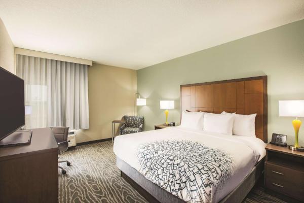 La Quinta By Wyndham Wichita Northeast - Wichita, KS