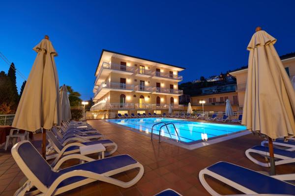 Hotel Benacus Torri Del Benaco - 巴爾多利諾