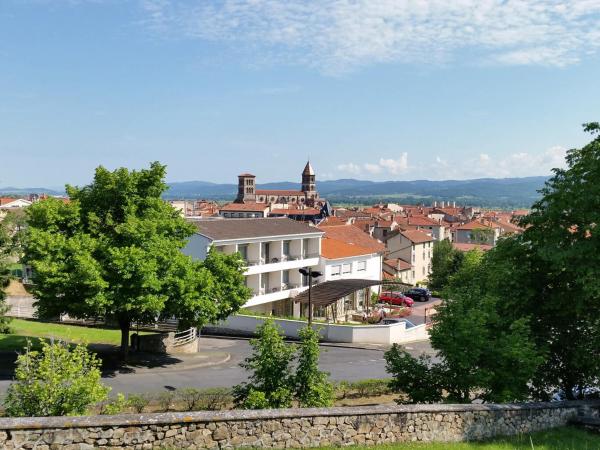 Hôtel Poste Et Champanne - Massiac