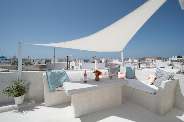 Homebase - Paros