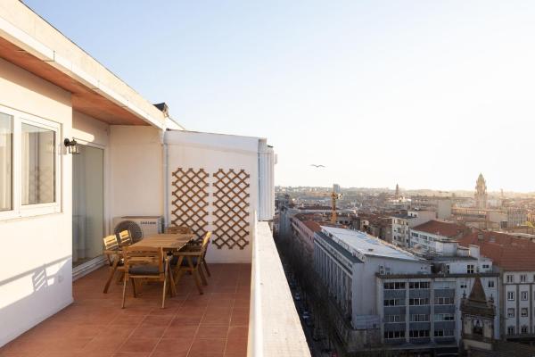 Penthouse Balcony Apartment By Lovelystay - Oporto