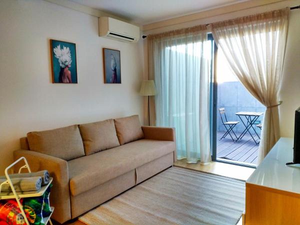 Nice Duplex Apartment With Free Pool And Garage - Lisszabon