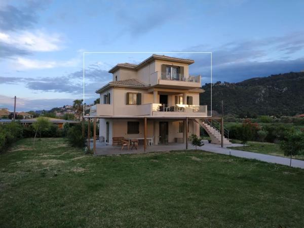 Beachfront Villa Galazio - Lefkada