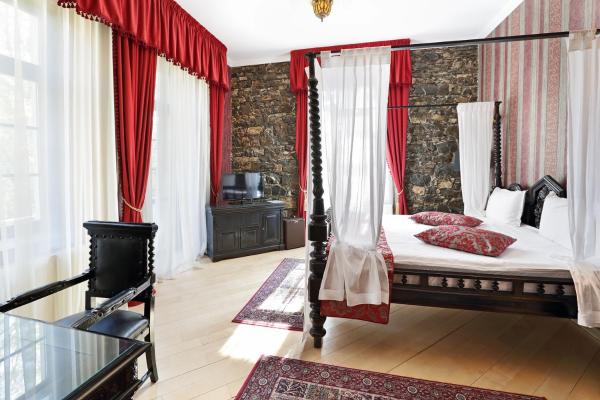 Regal 1880 - Bușteni