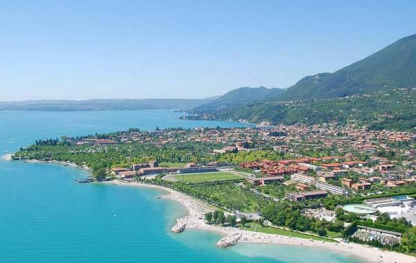 Casa Marsilva - Holiday Apartment With Roof Terrace, Near The Lake - Gardone Riviera