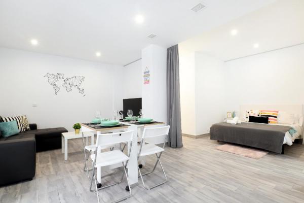 Acogedor Loft En Bajo Centrico Con Parking Wifi - Cordova