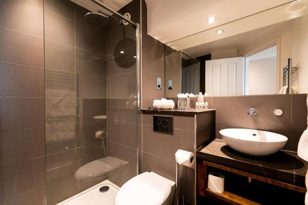 Rose And Crown Hotel - Twickenham