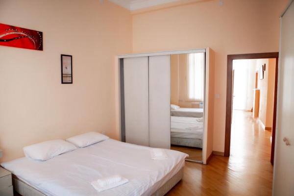 Mini- Venice Apartment 2 Bedrooms - Baku