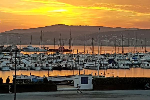 Bella Casa - Helle Wohnung In Strandnähe - Palafrugell