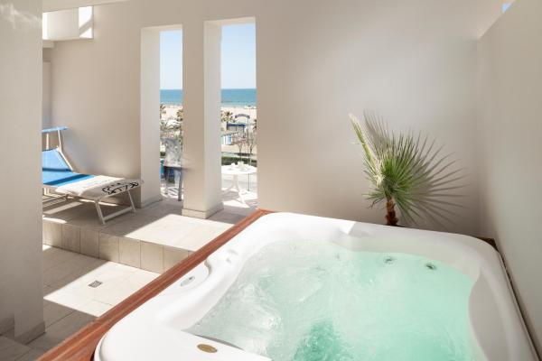 Hotel Ambassador - Rimini