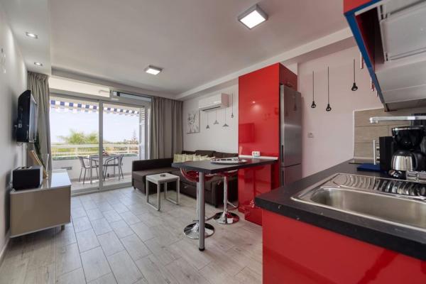 4 Minutes Walk From Yumbo - Maspalomas