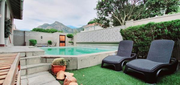 Redbourne Hilldrop Guesthouse B&b - Camps Bay