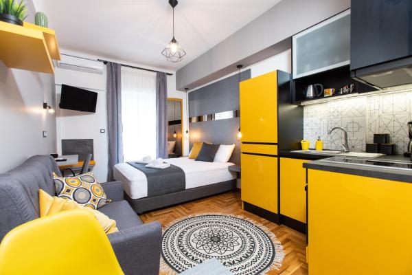 Downtown Luxury Boutique Suites : The Yellow Suite - Thessaloniki
