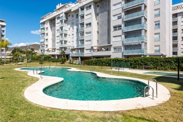 Comfortable, Close To The Beach, Pool, New, Paddle - Rincón de la Victoria