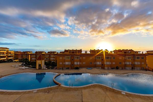 Ocean View Family Apartment In Playa La Arena - Tenerife