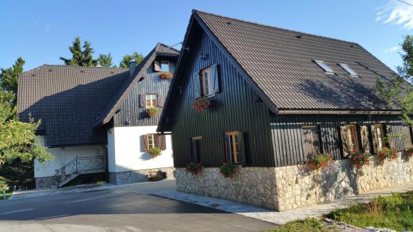 Rustic Inn River - Croacia