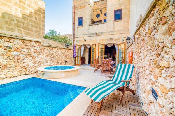 Exceptional Villa In In-nadur With Private Pool. - Malte